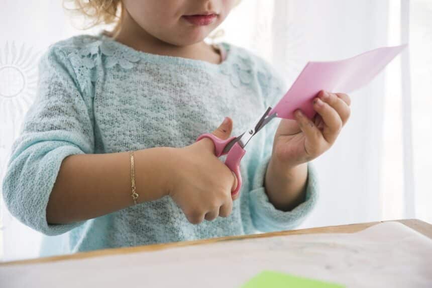 Estas fichas son ideales para desarrollar la motricidad fina y aprender ...